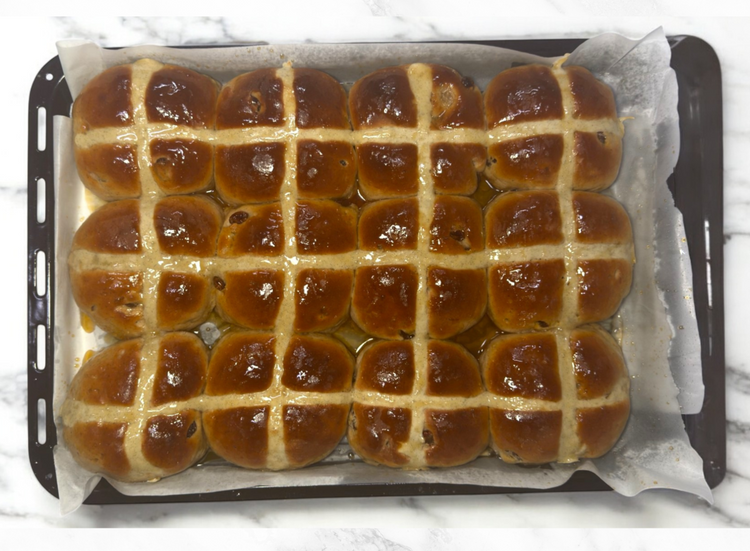 The Best Homemade Hot Cross Buns – G-Fresh